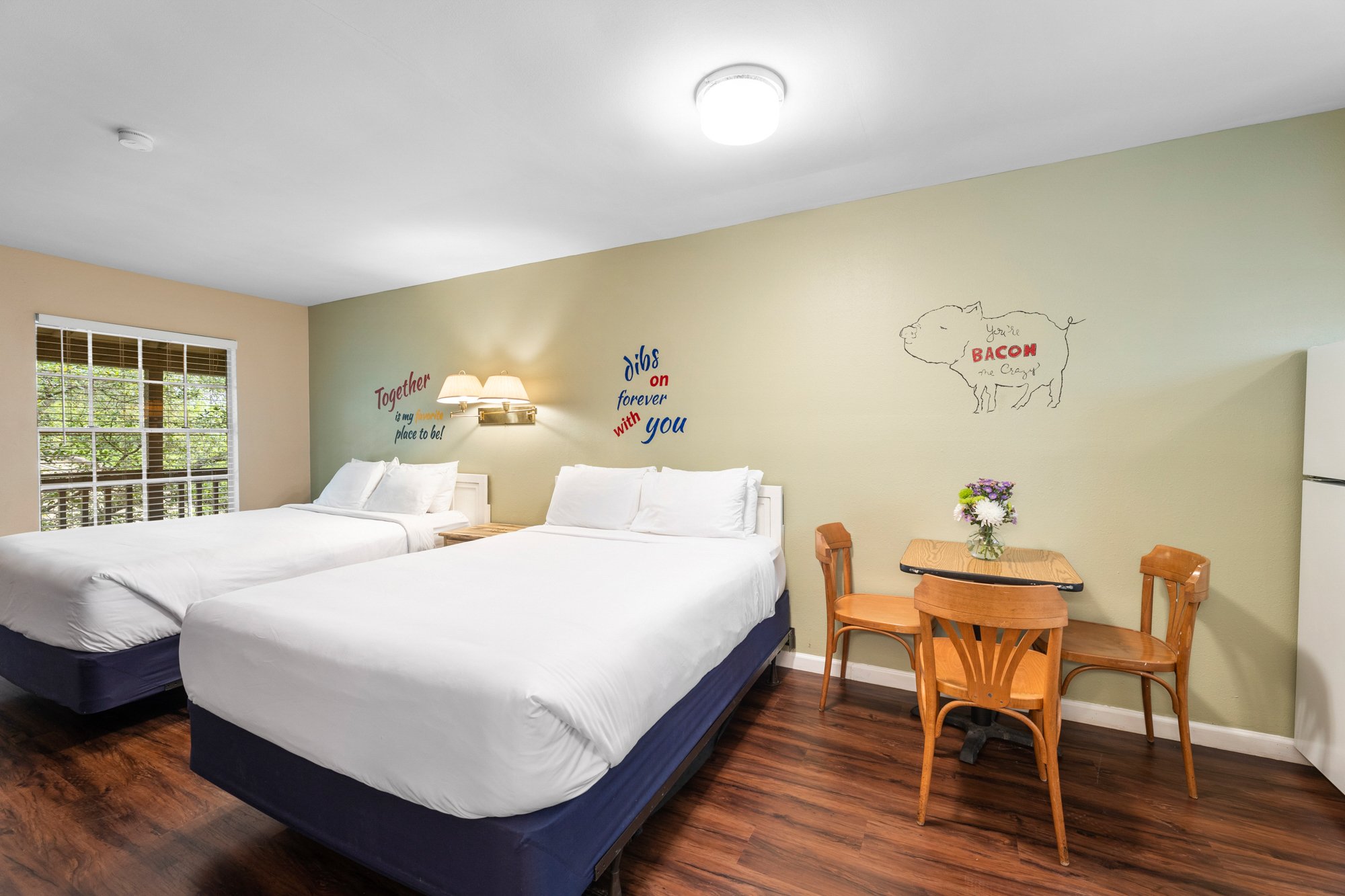 Rooms — Gruene Outpost River Lodge