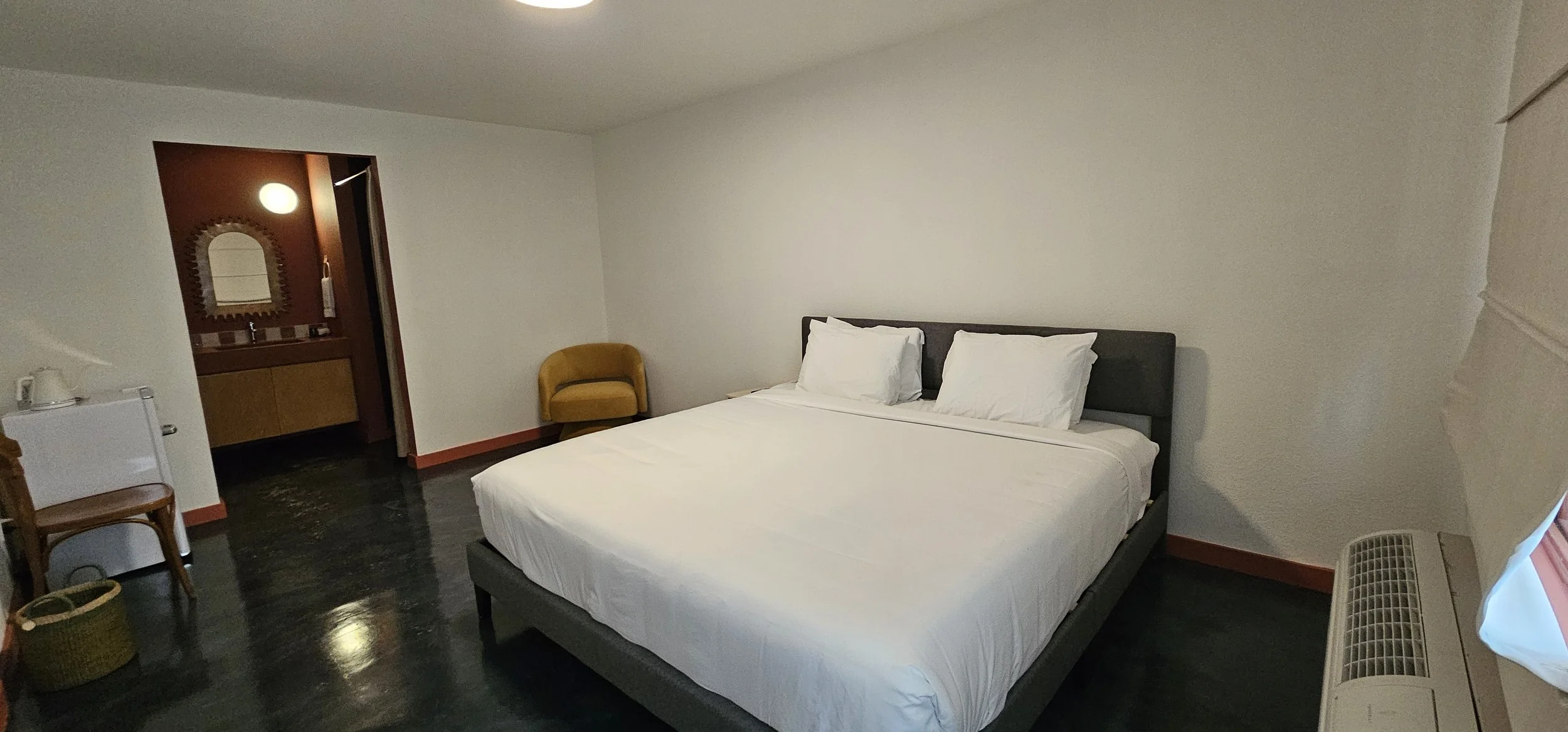 Rooms — Gruene Outpost River Lodge