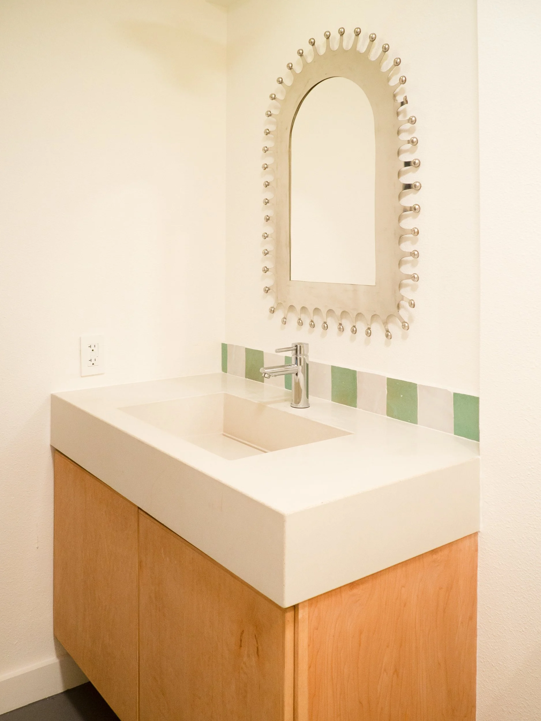 Rooms — Gruene Outpost River Lodge