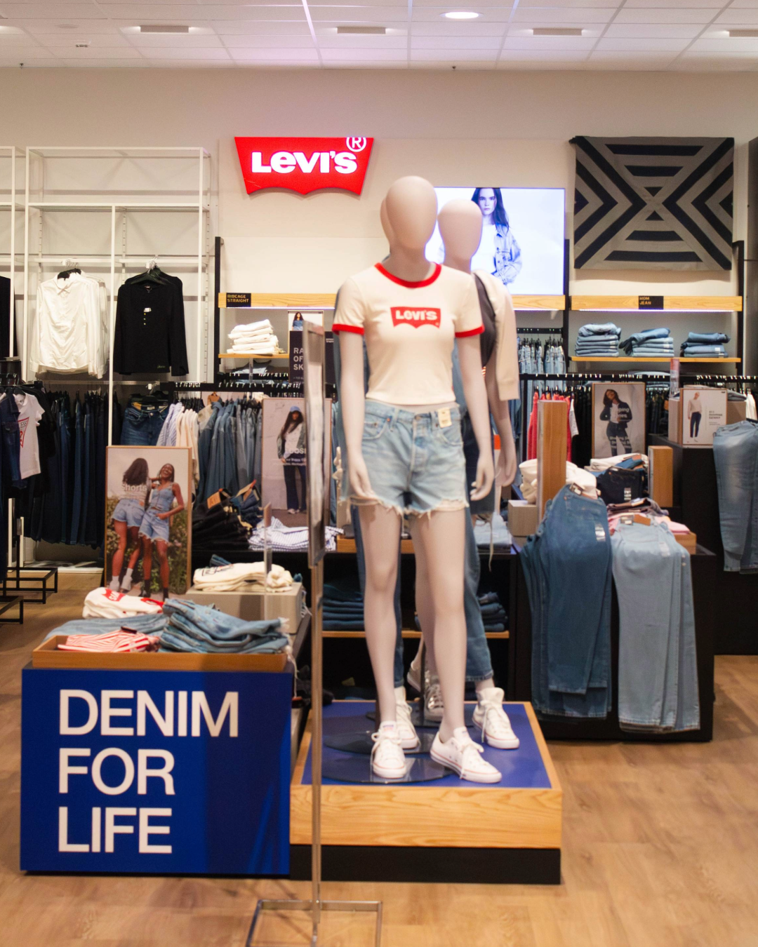 Levi Strauss & Co. | Westfield Chermside — Addition Projects