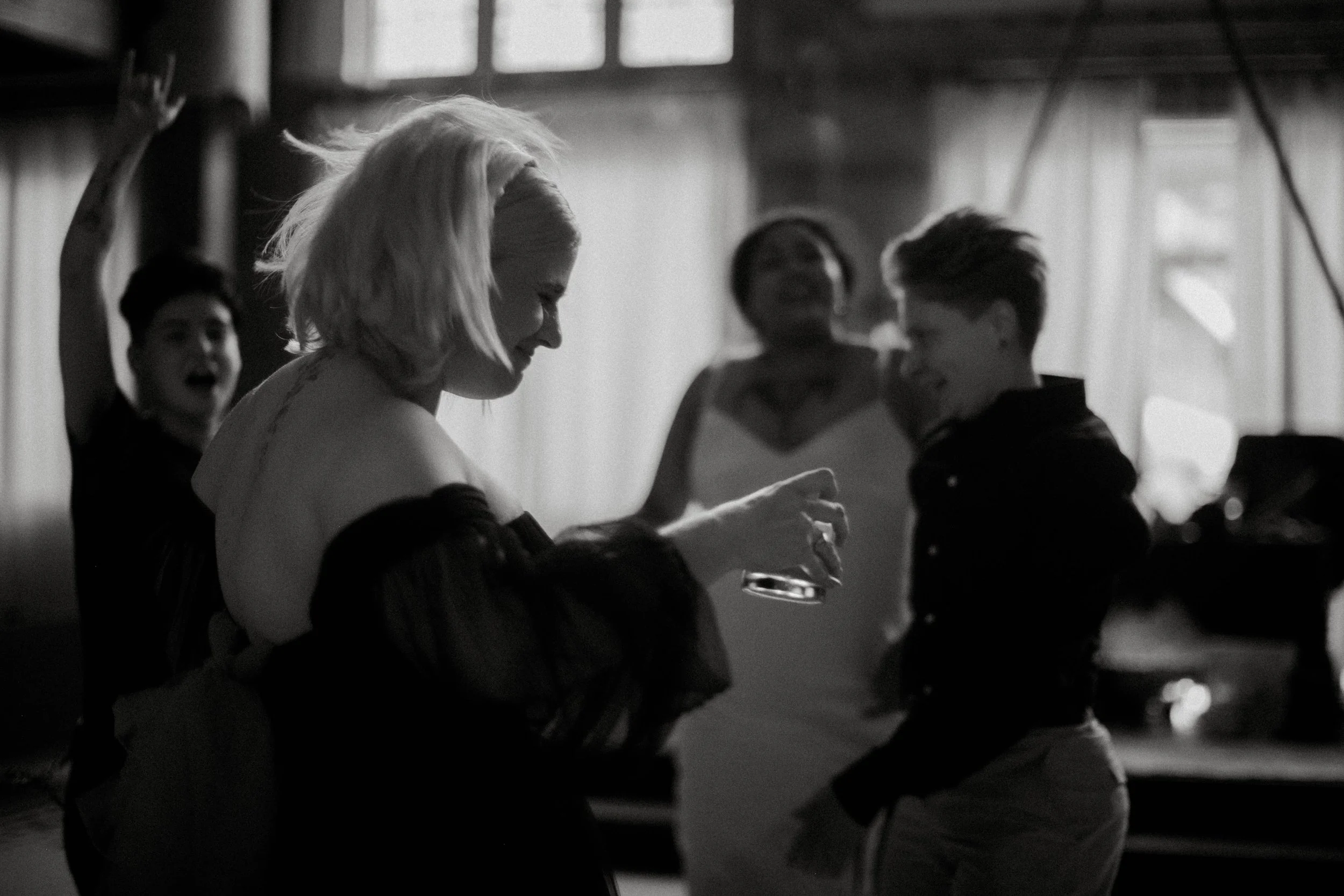 Chelsea Moudry Photographer - Oregon Coast Wedding Photographer