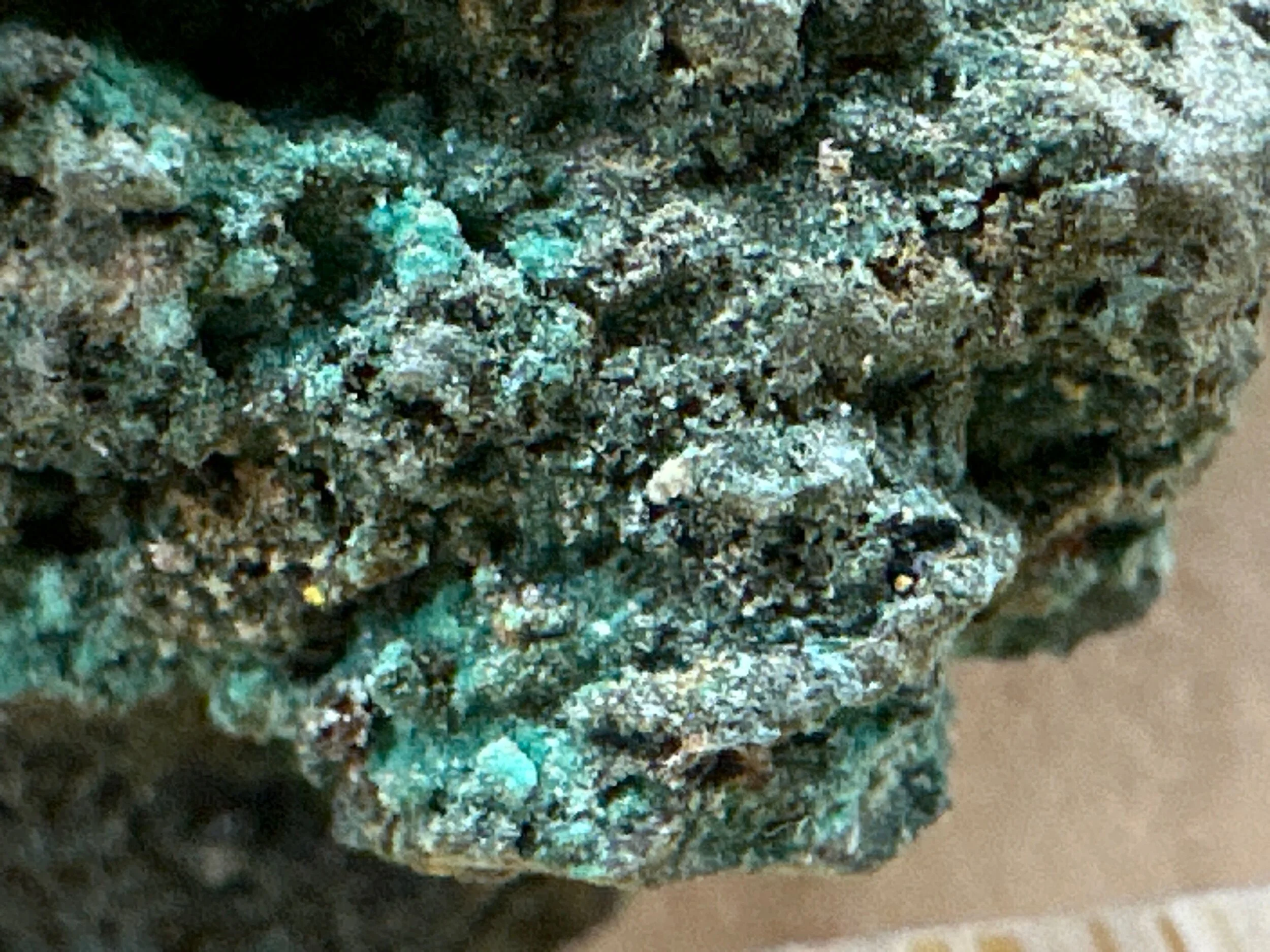 Uranium ore 1,000 to 3,000 CPM — Arizona Uranium
