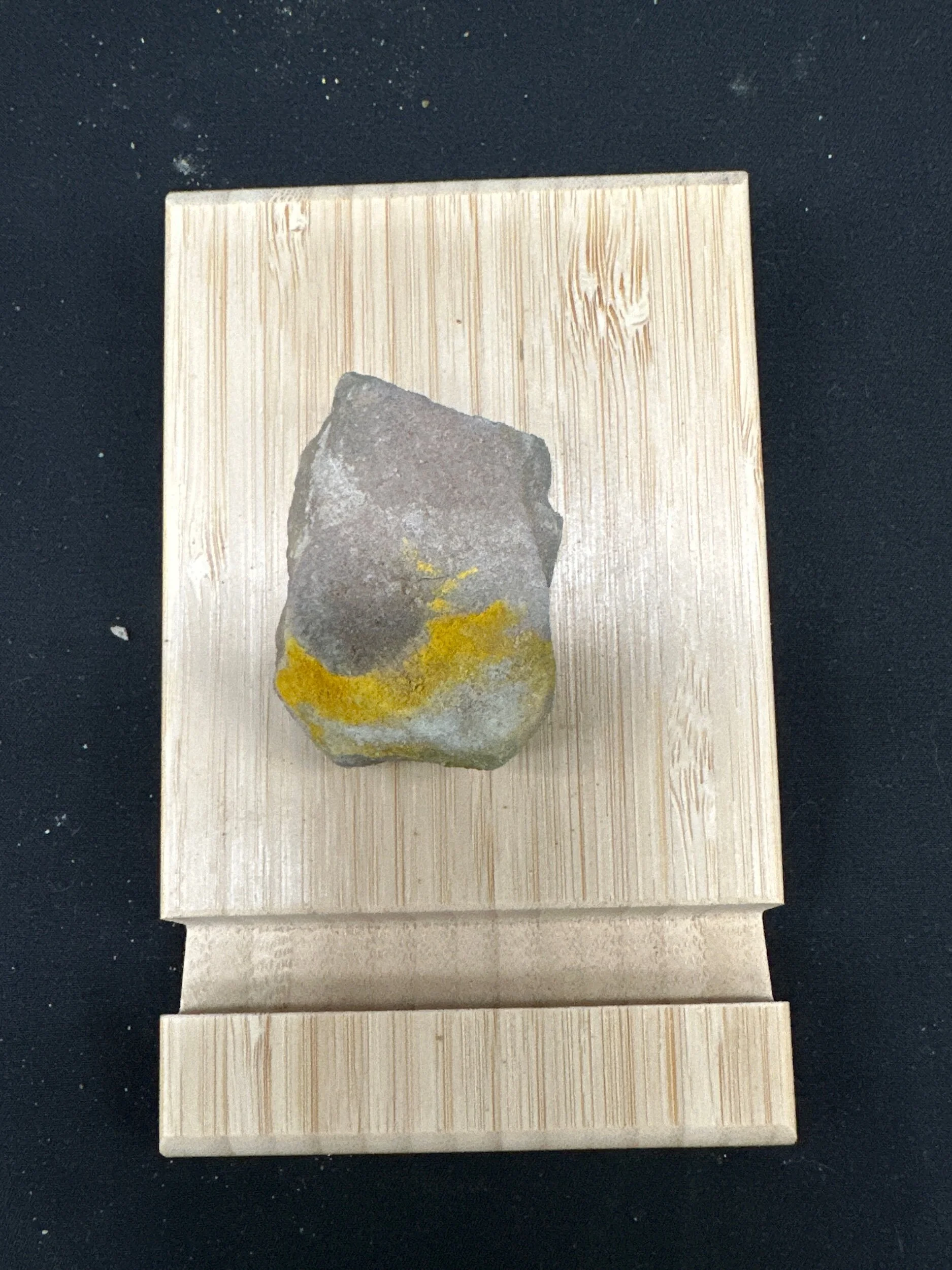 Uranium ore 1,000 to 3,000 CPM — Arizona Uranium