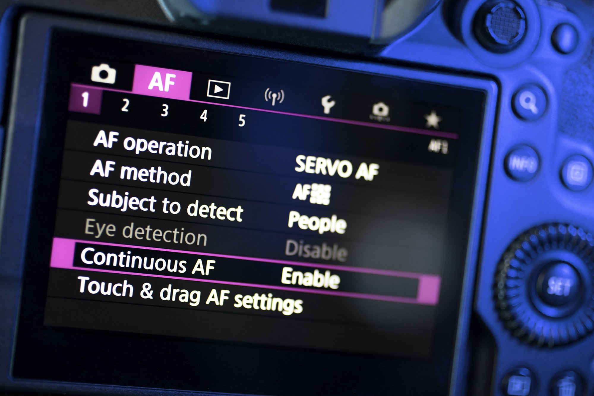 Canon Continuous AF Explained: Pros & Cons | Canon Camera Settings ...