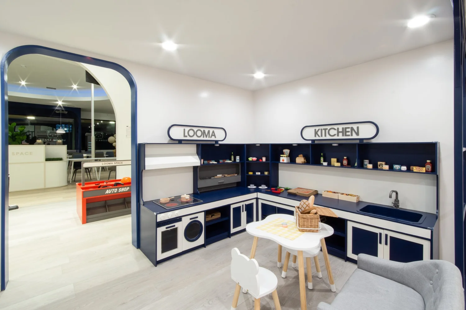 Parties — Looma Play