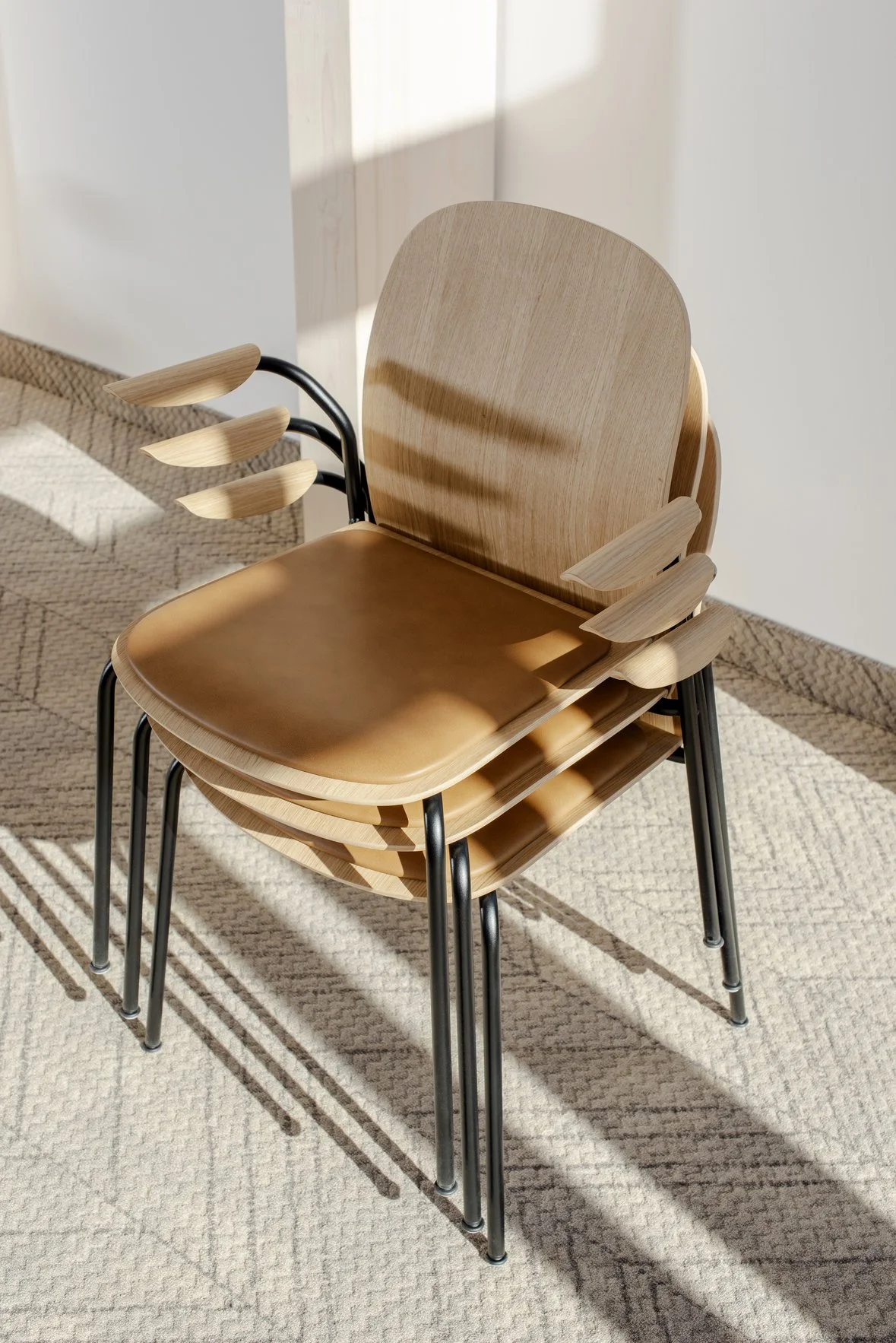Book Armchair — Gazzda