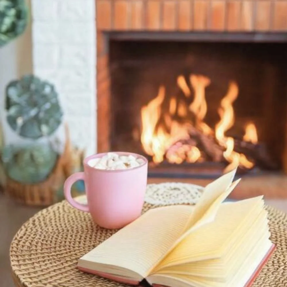 Cuddle Up With These Comfy Winter Journal Prompts