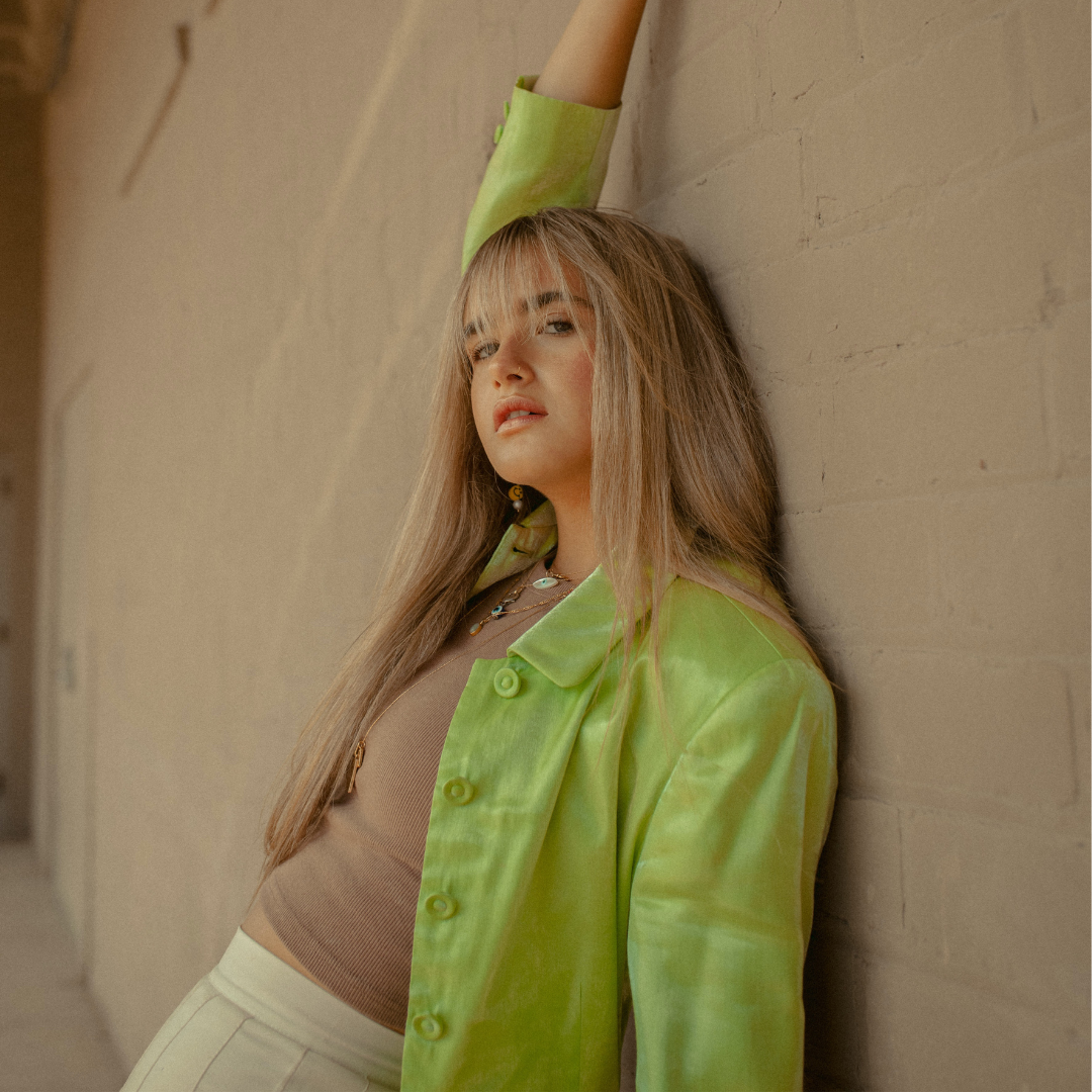 How to wear green | Trend color spring/summer 2023 — Effective Colors