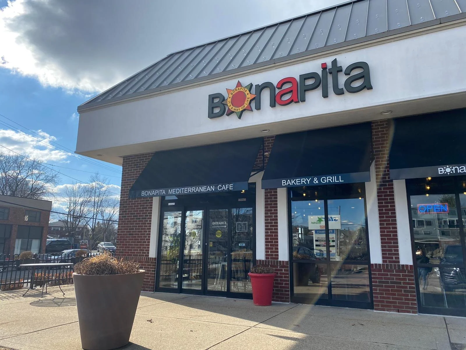 WRMS | BONAPITA Brings 125 Years of Baking Tradition to West Roxbury