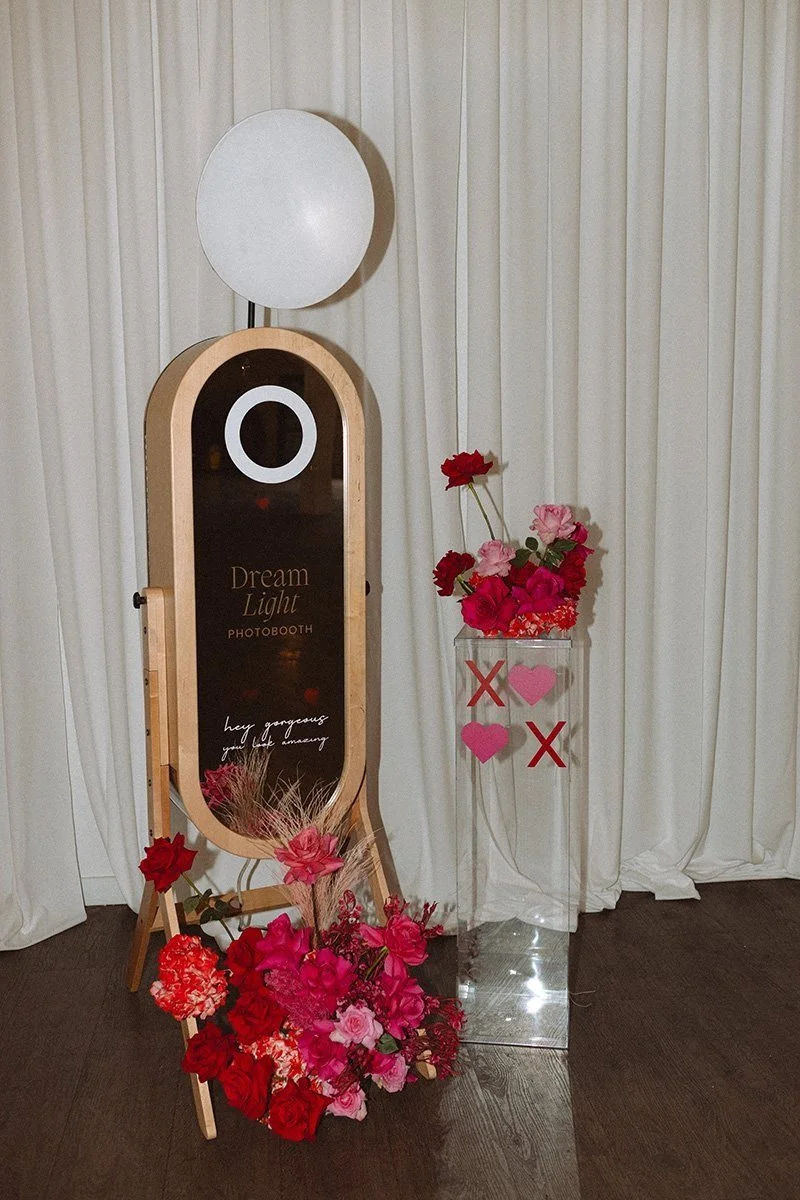 DreamLight Photobooth - Luxury Photobooth Rental Los Angeles & Orange ...
