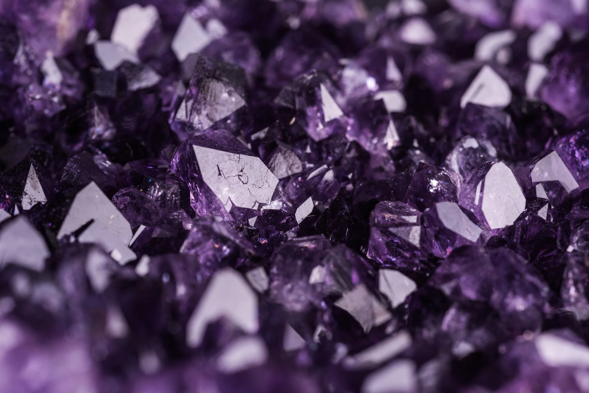 Amethyst: February's Mesmerizing Birthstone in Jewelry — Lexaco