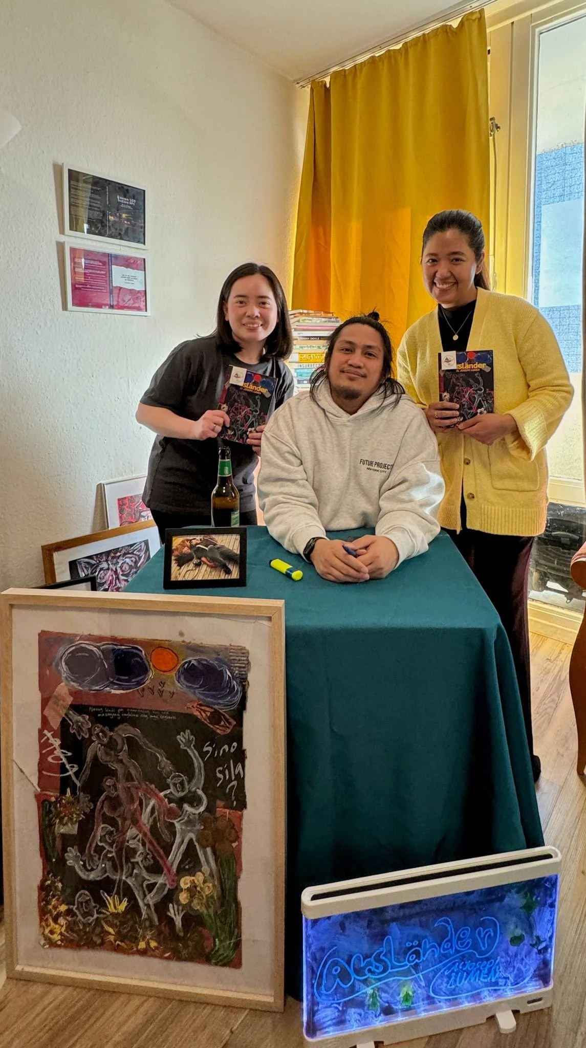 Lunsad Aklat: Ausländer — AL JOSEPH LUMEN