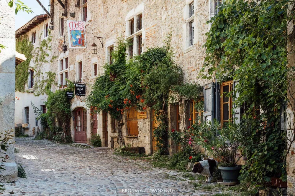 A Travel Guide to Perouges, France: The Perfect Day Trip From Lyon ...