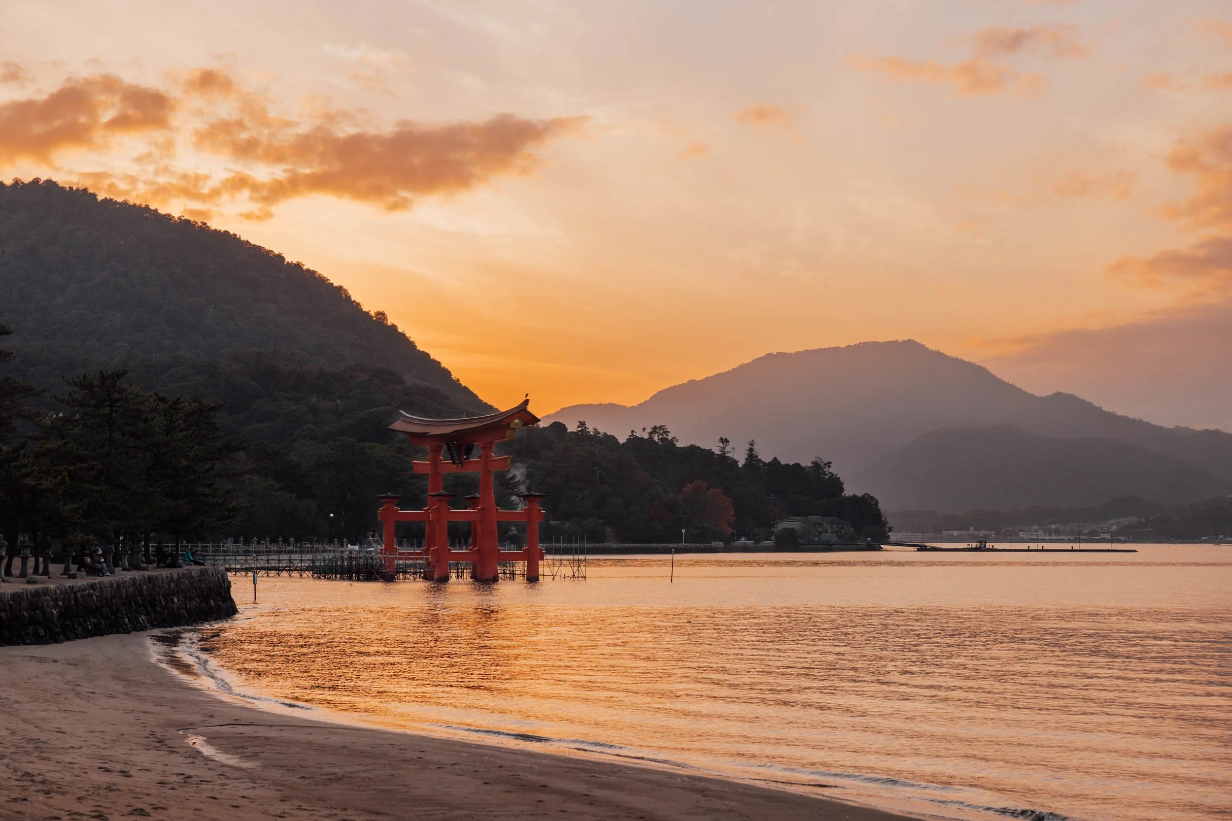 Miyajima Island day trip from Hiroshima | Japan’s shrine island ...