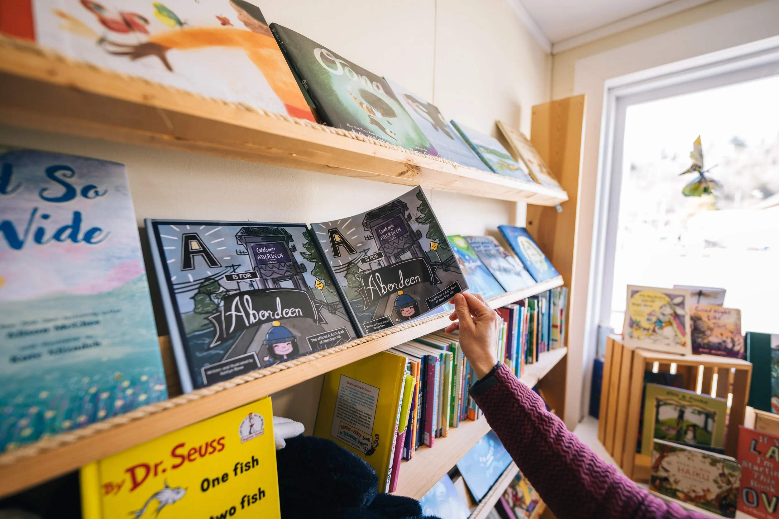 Our Story — Harbor Books