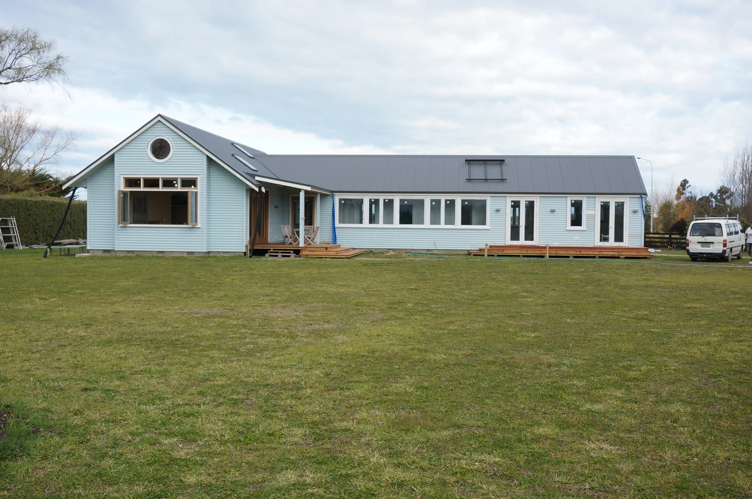About Blue House Amberley — Blue House Amberley