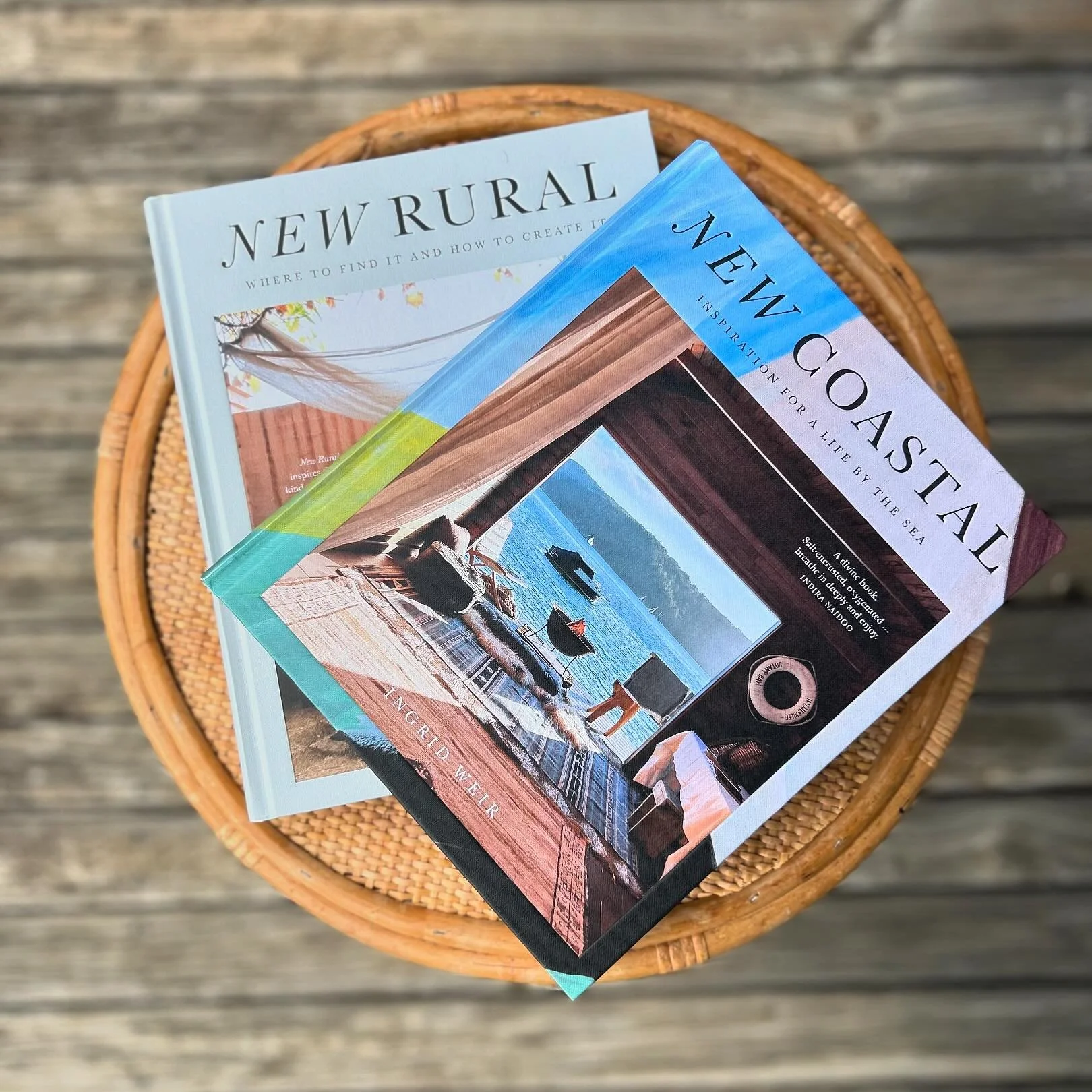 Home — Heads & Tales Bookstore