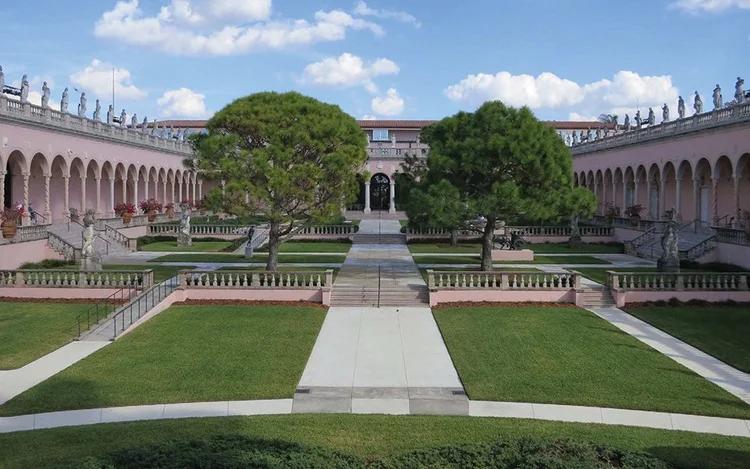 Story: Ringling Façade — Machado Silvetti