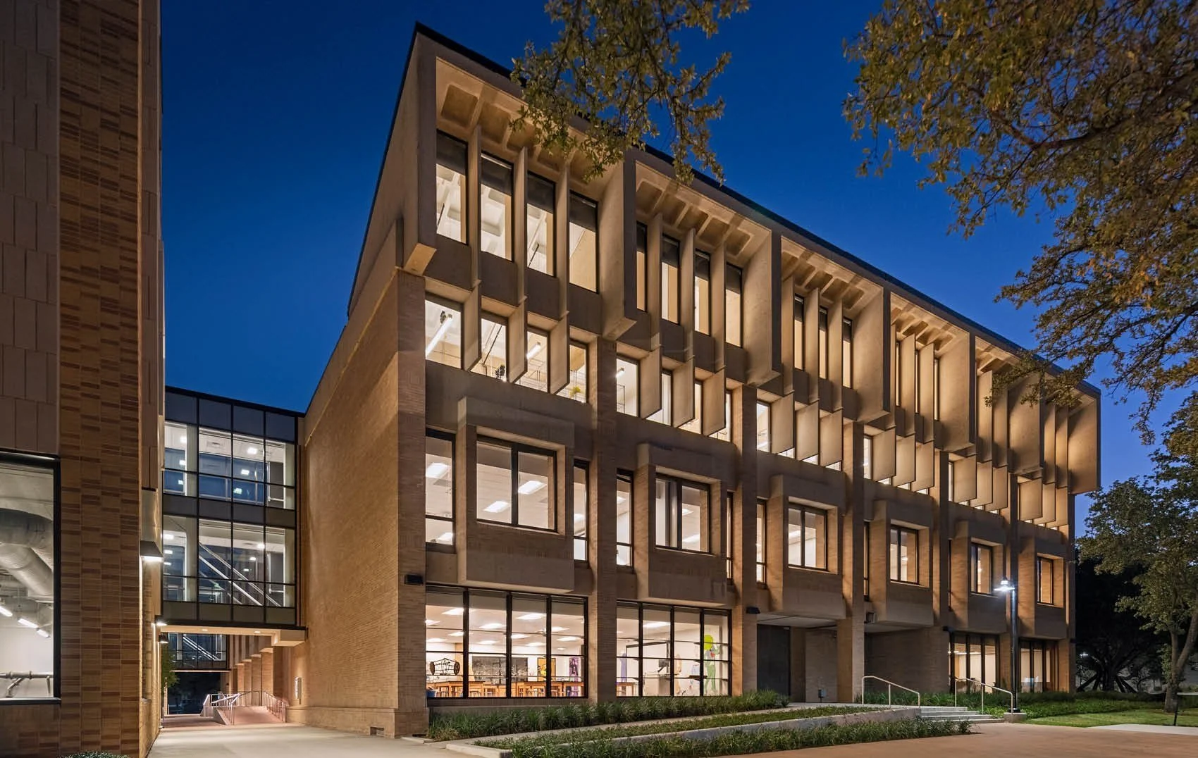 News: UNT CVAD Recognized by Critic — Machado Silvetti