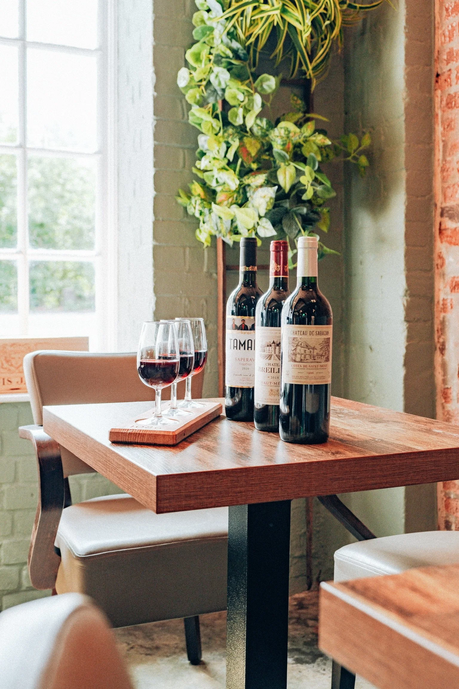 1086 Wine Bar & Charcuterie