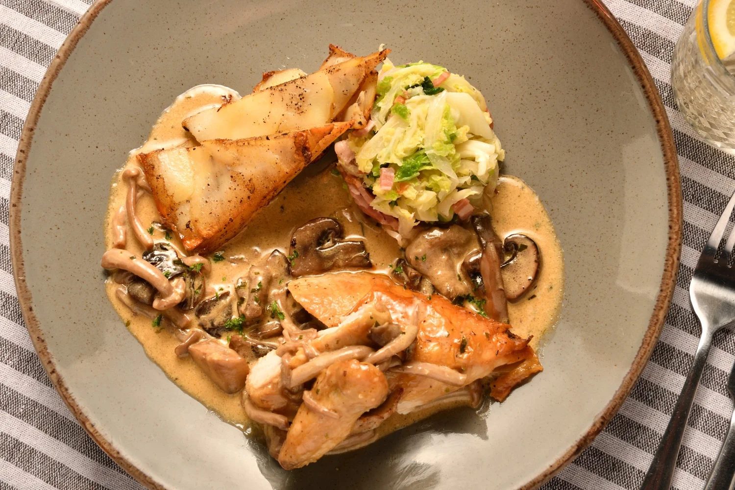 Our new menus offer the very best in Pub food with a contemporary twist ...
