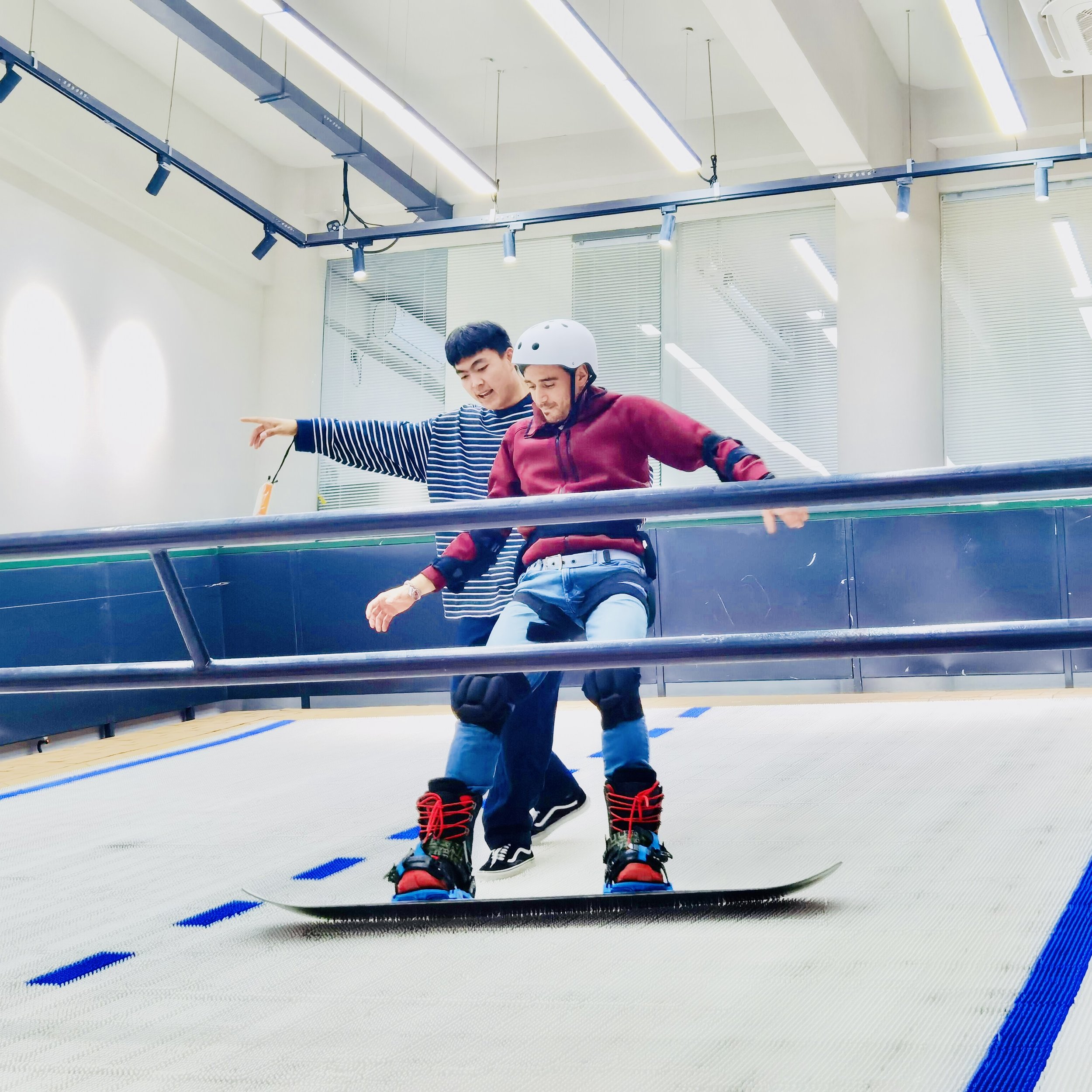 MagicPow | Indoor Ski & Snowboard Training Centre