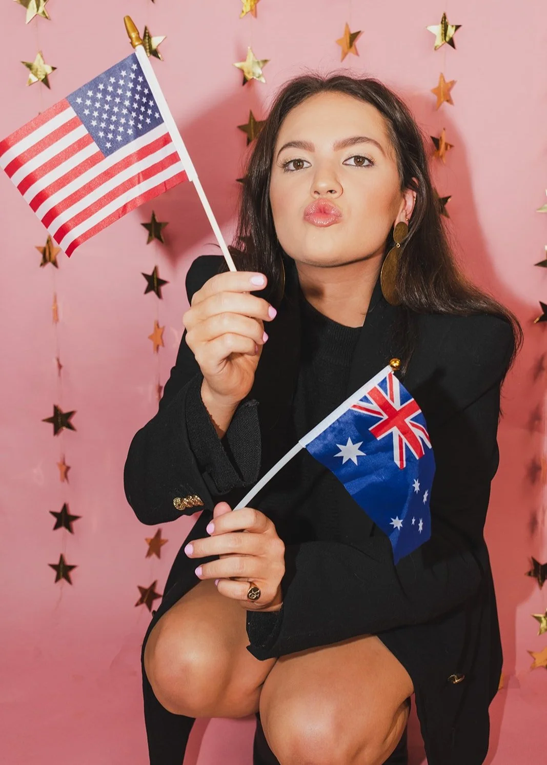 About 1 — ACTOR - SINGER - ARTIST