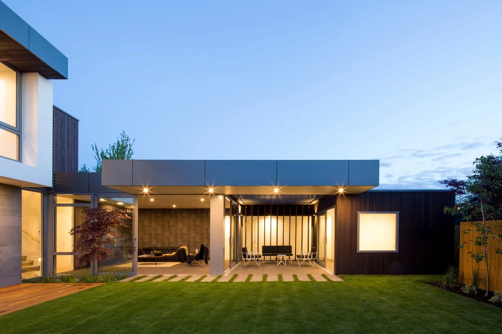 Garden House by Christchurch Architects | Light-Filled Courtyard Living ...