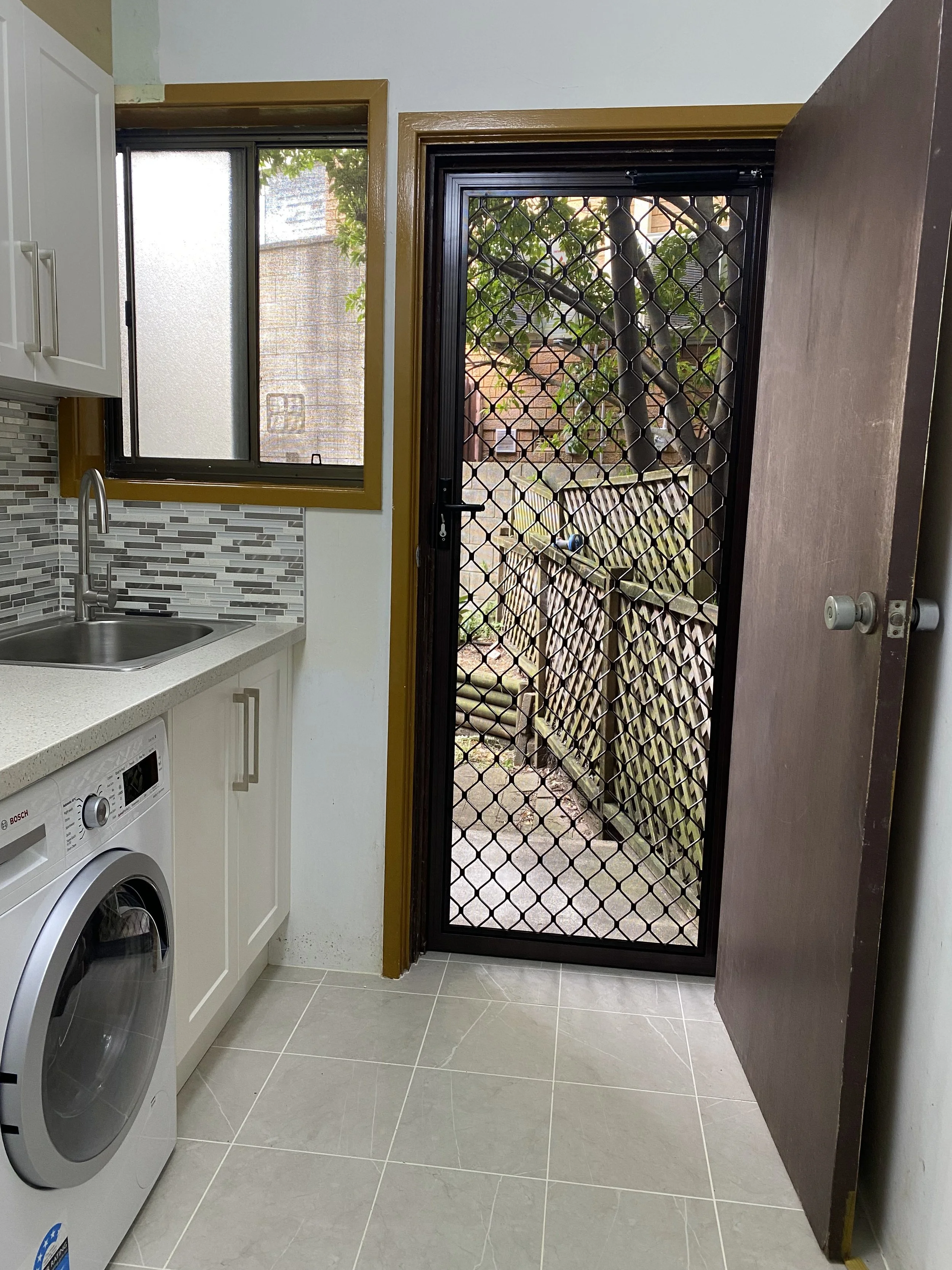 Decor Lace - Custom Security Doors And Screens Built to Last