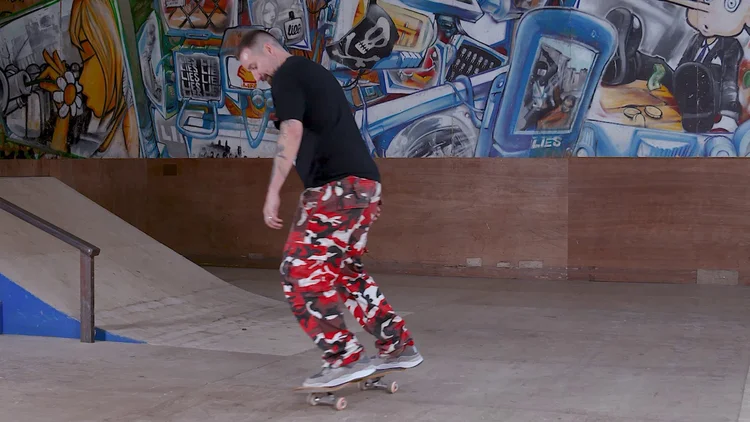 How To Stand & Push On A Skateboard | Enuff Academy — Enuff Skateboards