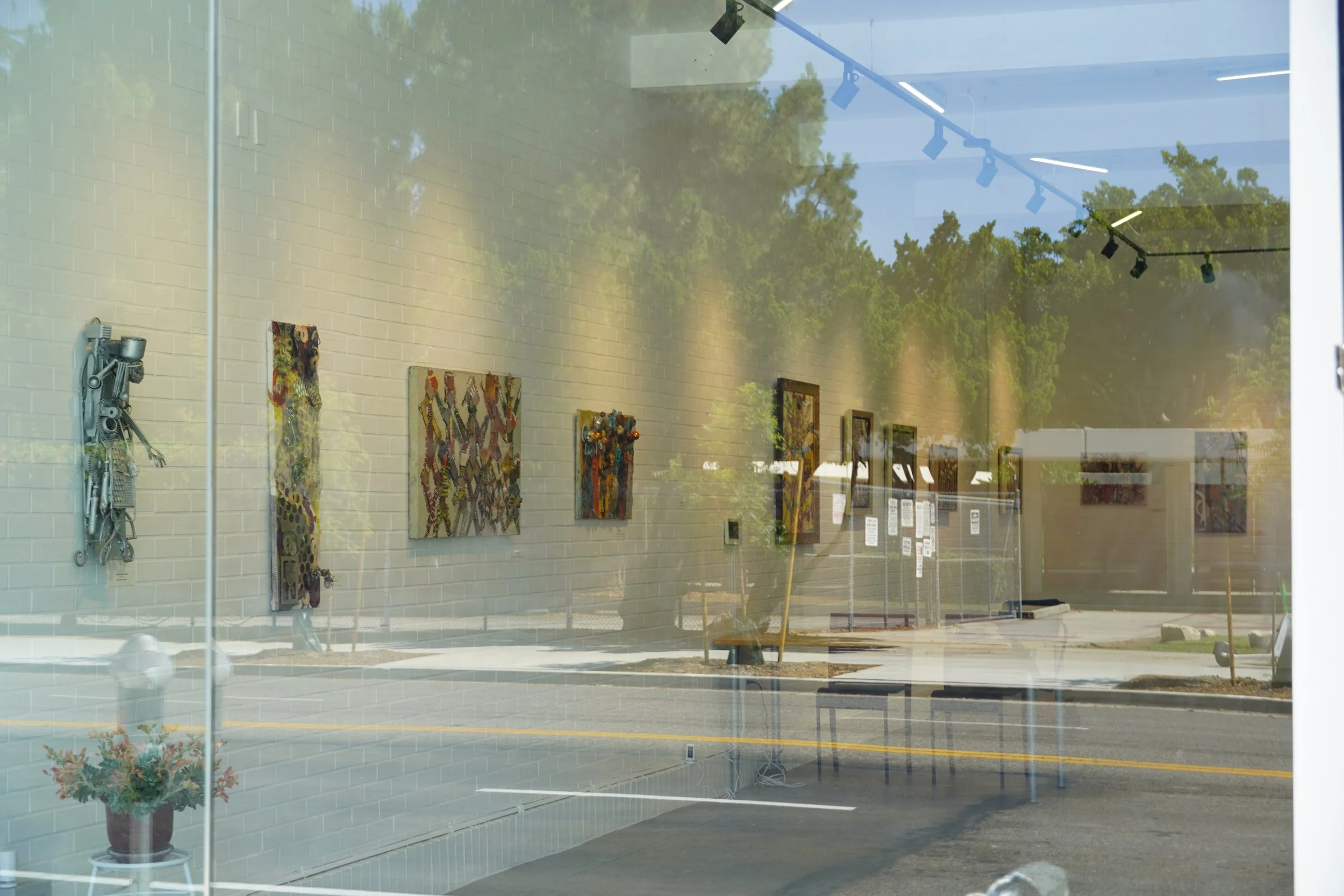 about us — 7811 Gallery