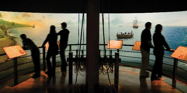 Gallery Guava- Fletcher's Mutiny Cyclorama — Pinetree Tours