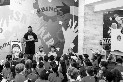 Giving Back — Bijan Robinson