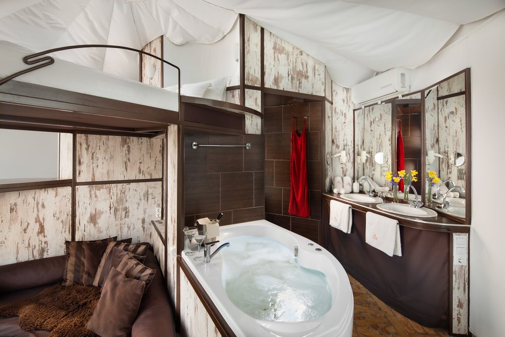 Luxury glamping interior photography: Homoki Lodge — Greg Images ...