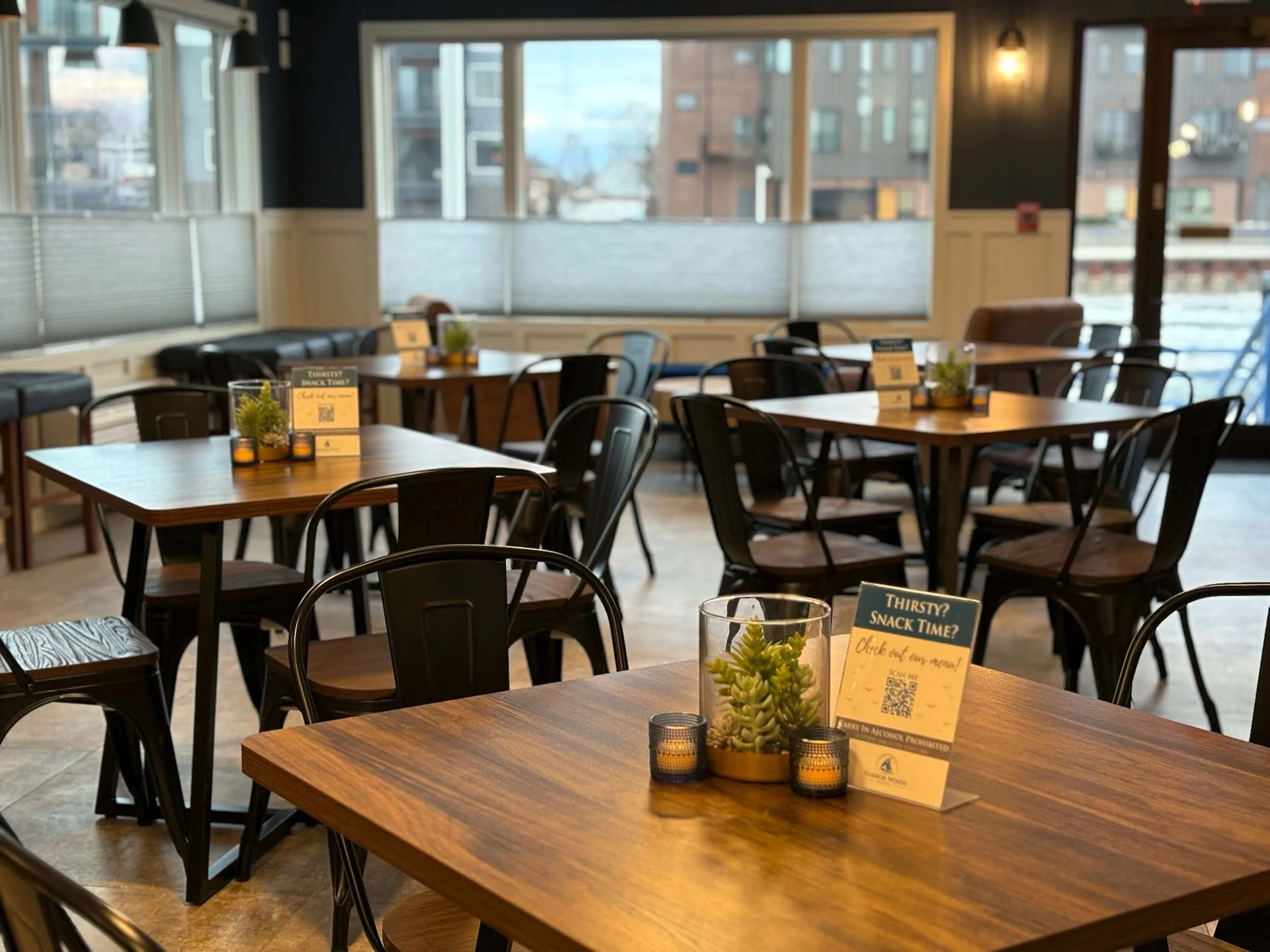 The Lounge - Now Open! — Harbor Winds Hotel & Lounge - Sheboygan, Wisconsin