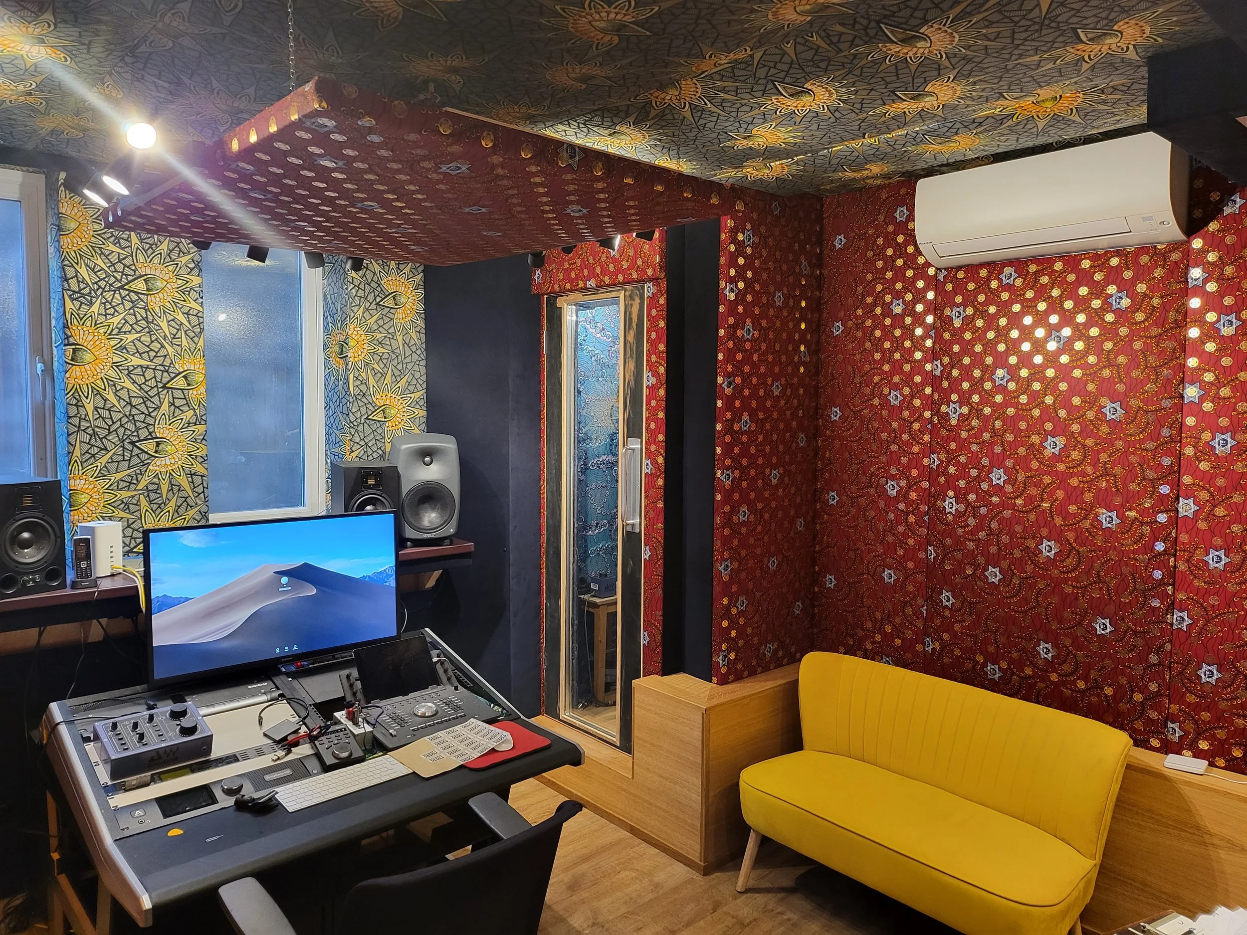 FOMO London Studio