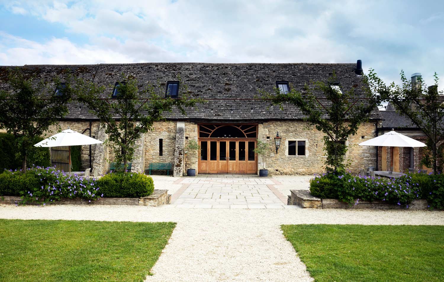Oxleaze Farm & Barn