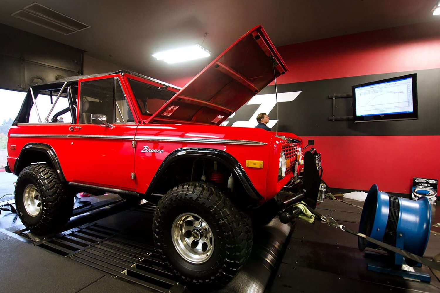 18-inch High-Velocity Industrial Fan — Patterson Fan Co.