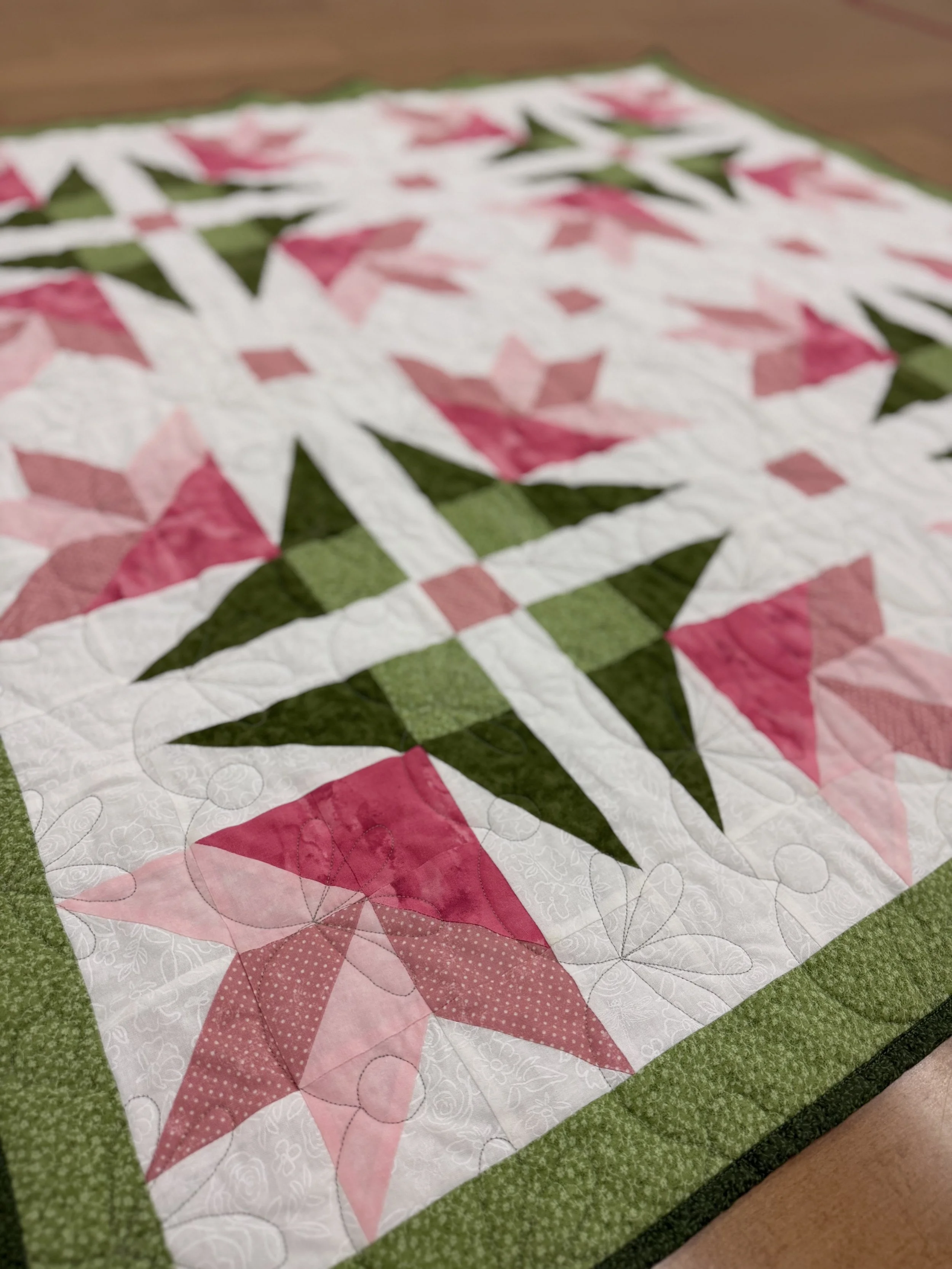 Holiday Welcome Quilt Pattern (Paper) — Shadow Valley Quilts