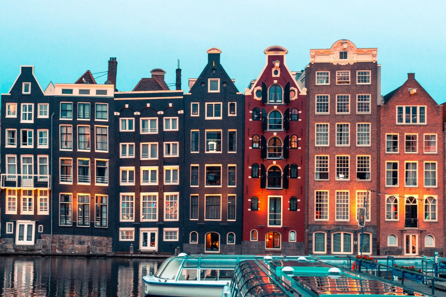 Amsterdam canal mini-photoshoot — ARCHITECTUURMUUR