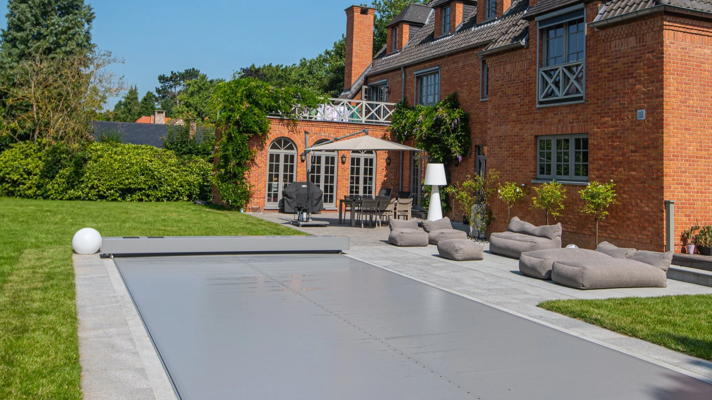 Coverseal - Automatic pool safety covers — Lighthouse Pools