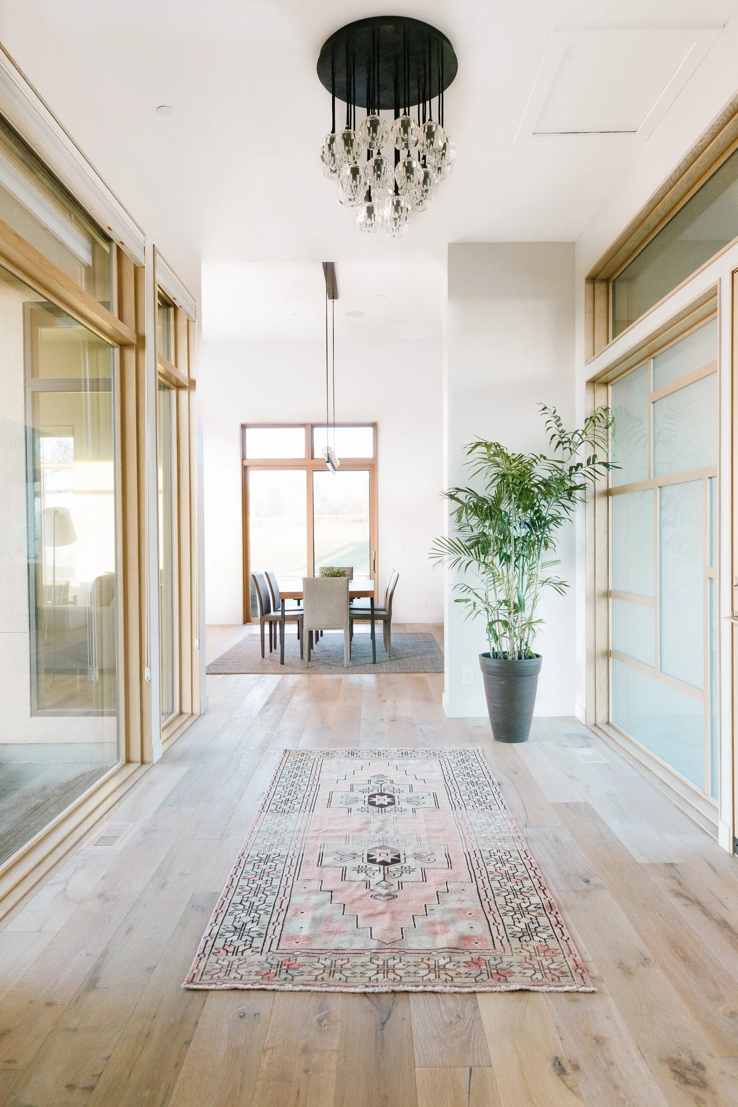 DINING, GREAT ROOM & FOYER PHOTO TOUR - PROJECT MODERN OAK — Tami ...