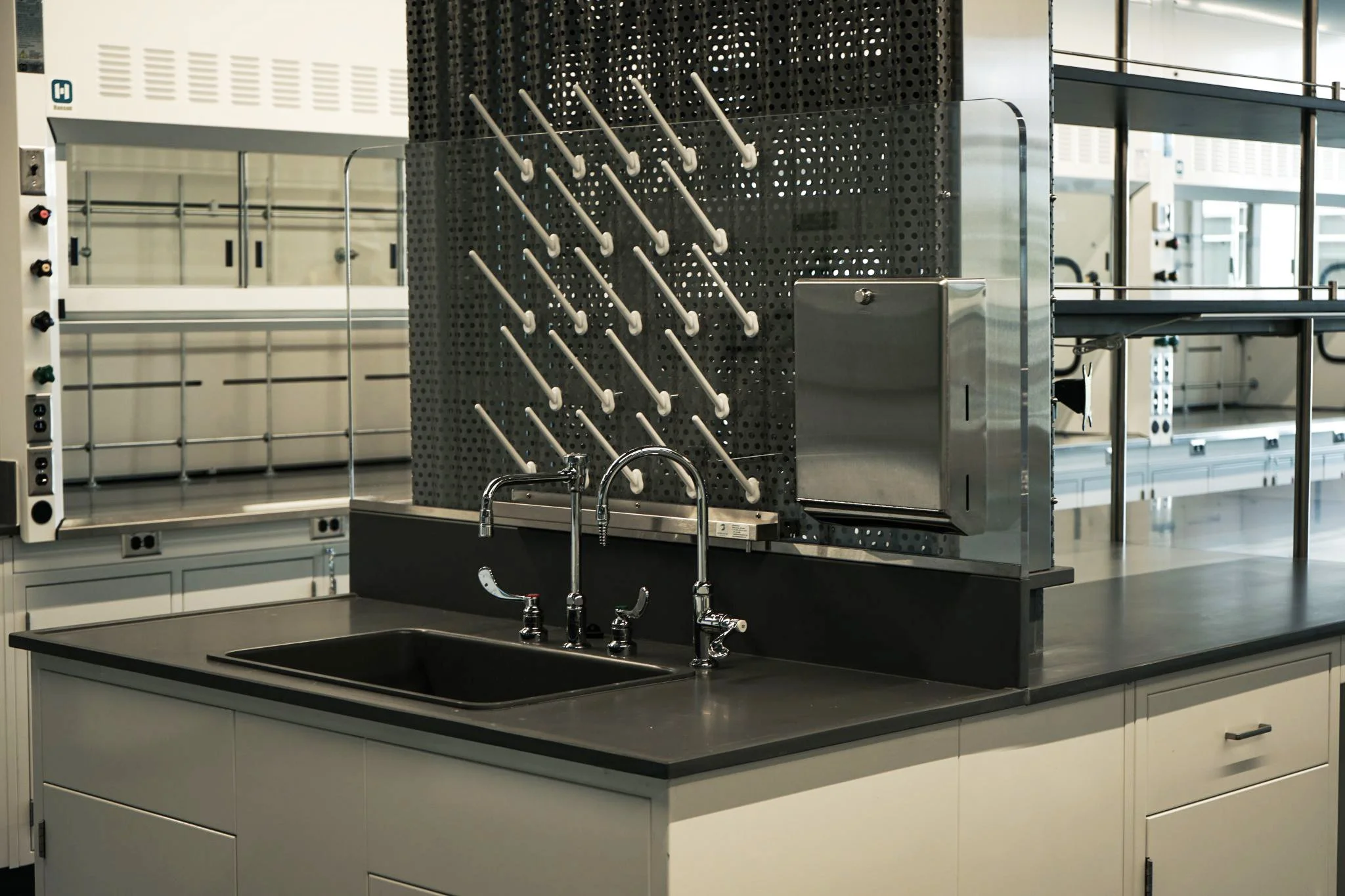 Laboratory Furniture & Equipment — AllModular