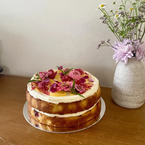 Made by Paige — Cake flavour Menu