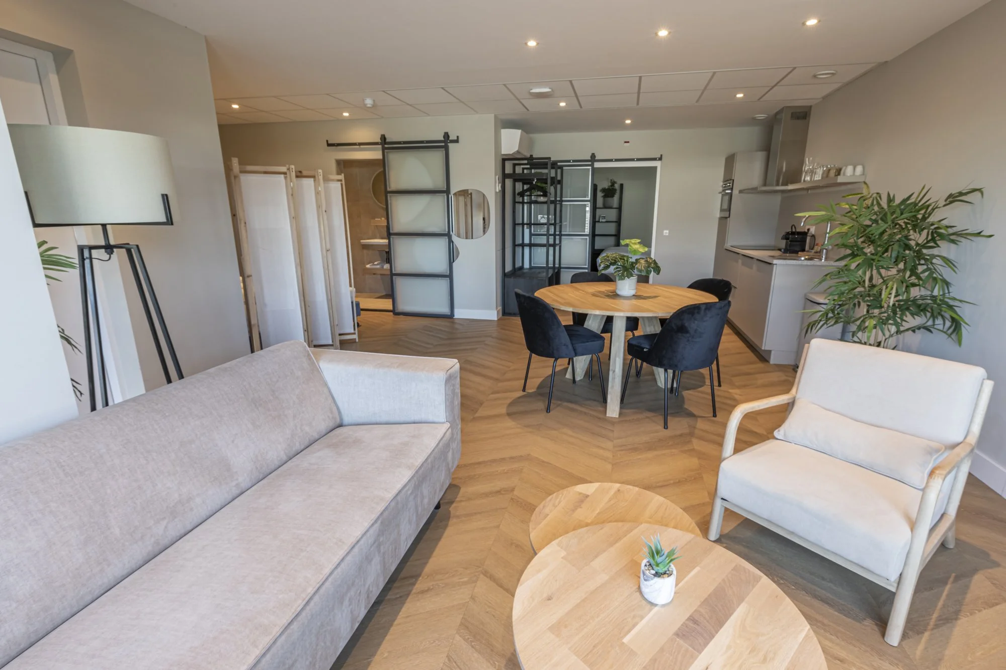 Bekijk hier onze strandstudio’s — Strandhotel Camperduin
