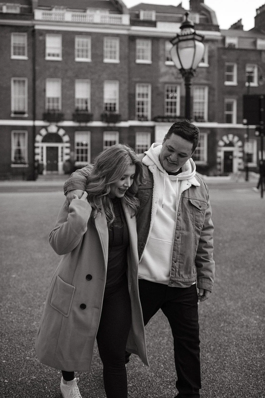 About — Gloria Castaneda