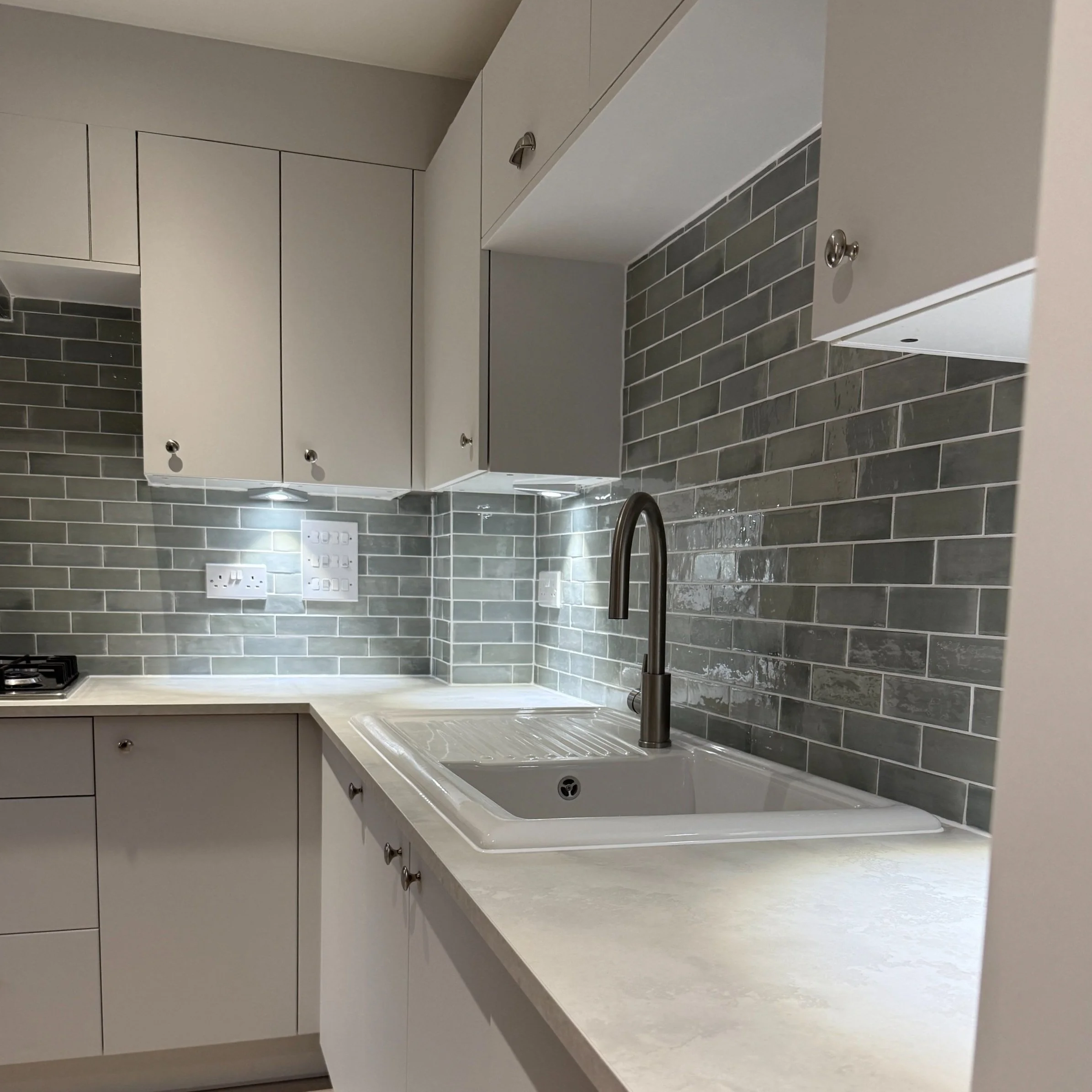 LUXE KITCHEN WRAPS - KITCHEN VINYL WRAPPING EXPERTS