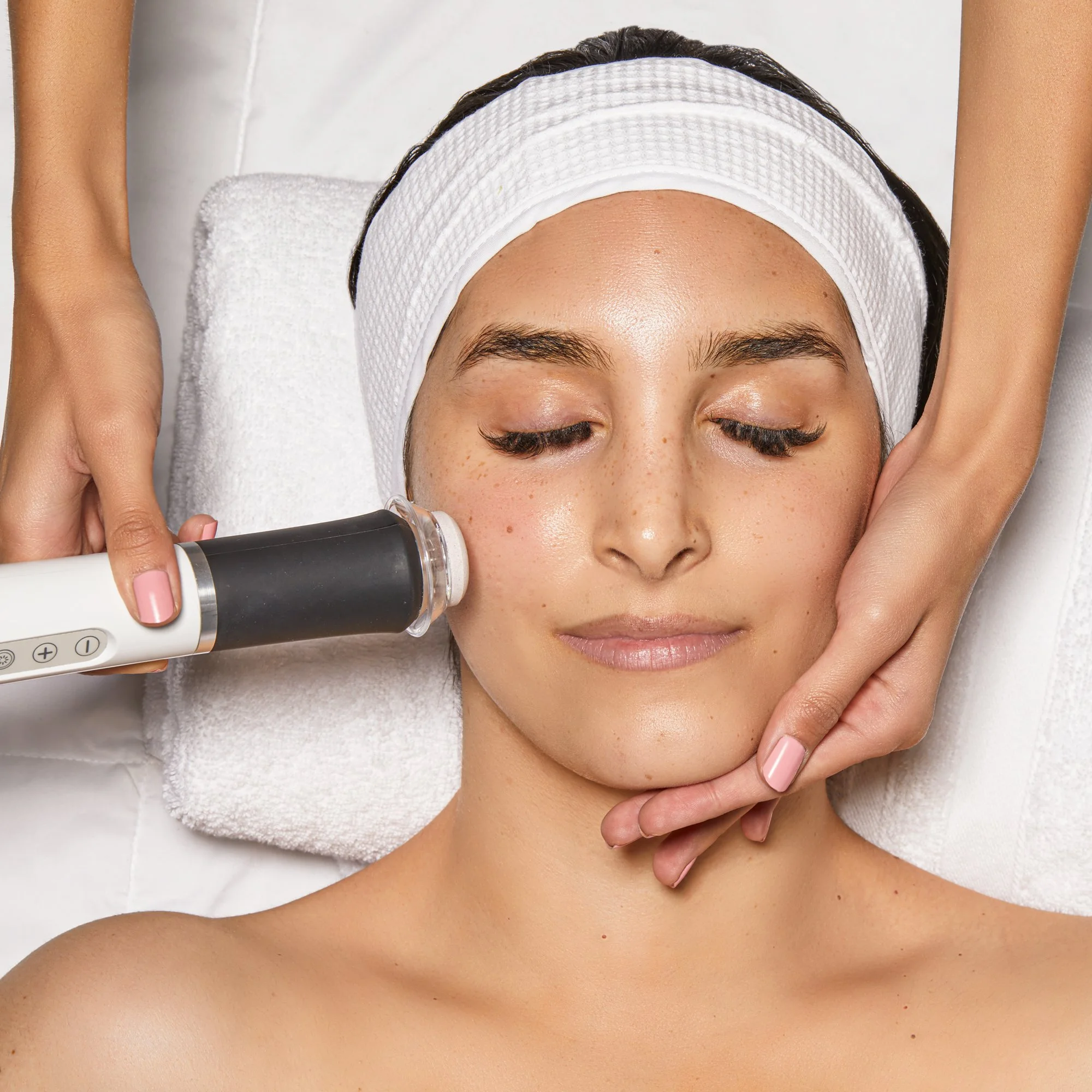 Oxygeneo 3-in-1 Superfacial — Klarity Aesthetics