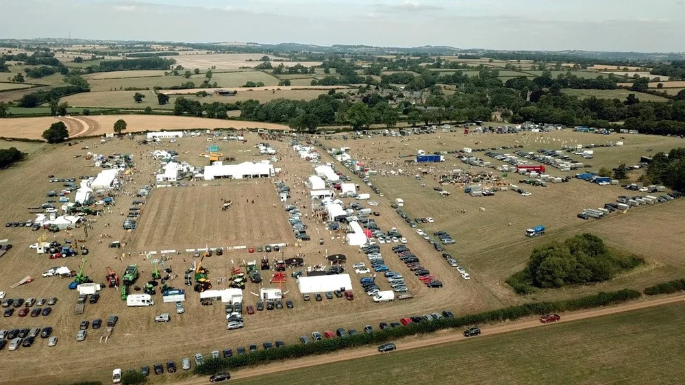Visit Us — Blakesley Show