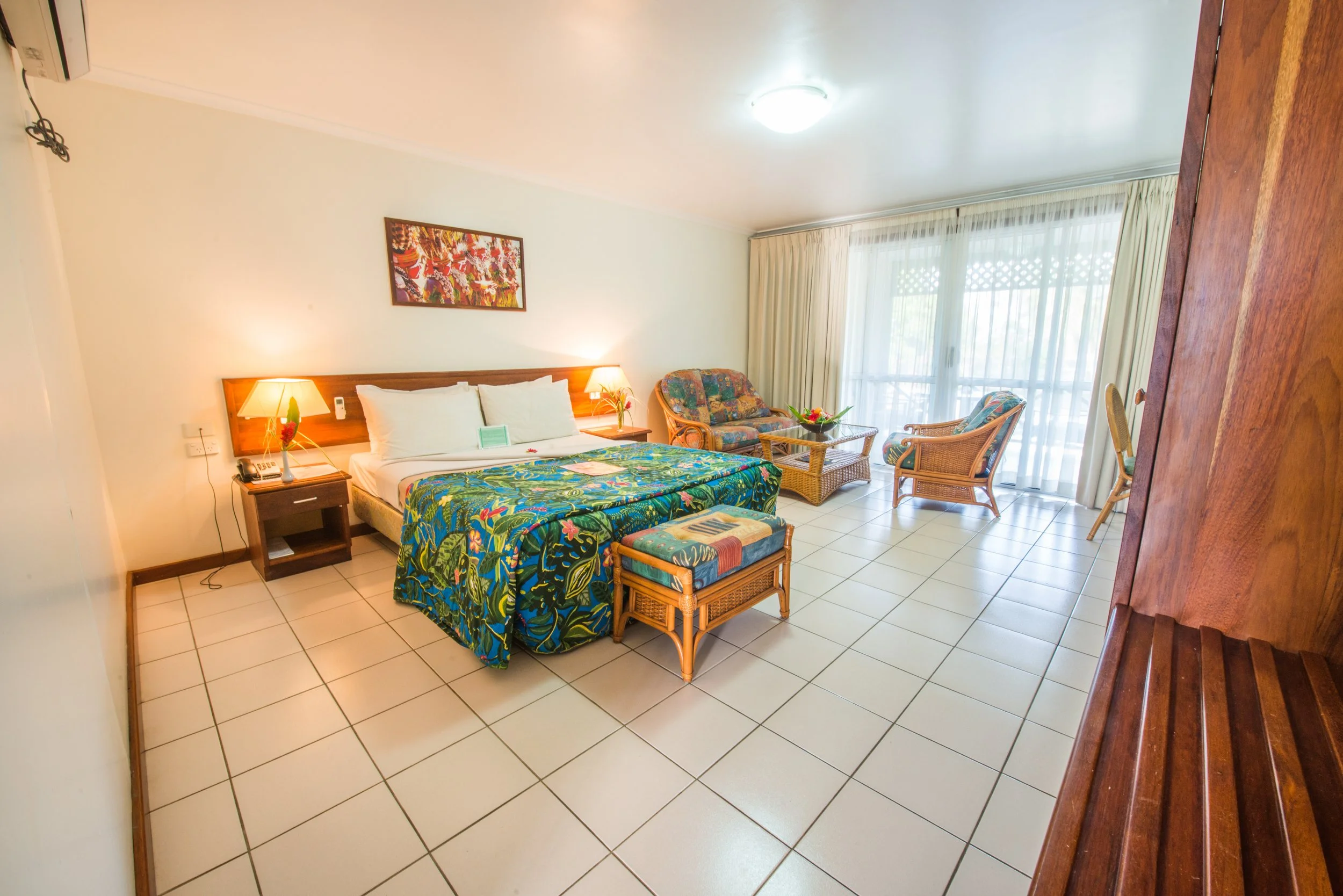 Deluxe room — Madang Resort Hotel